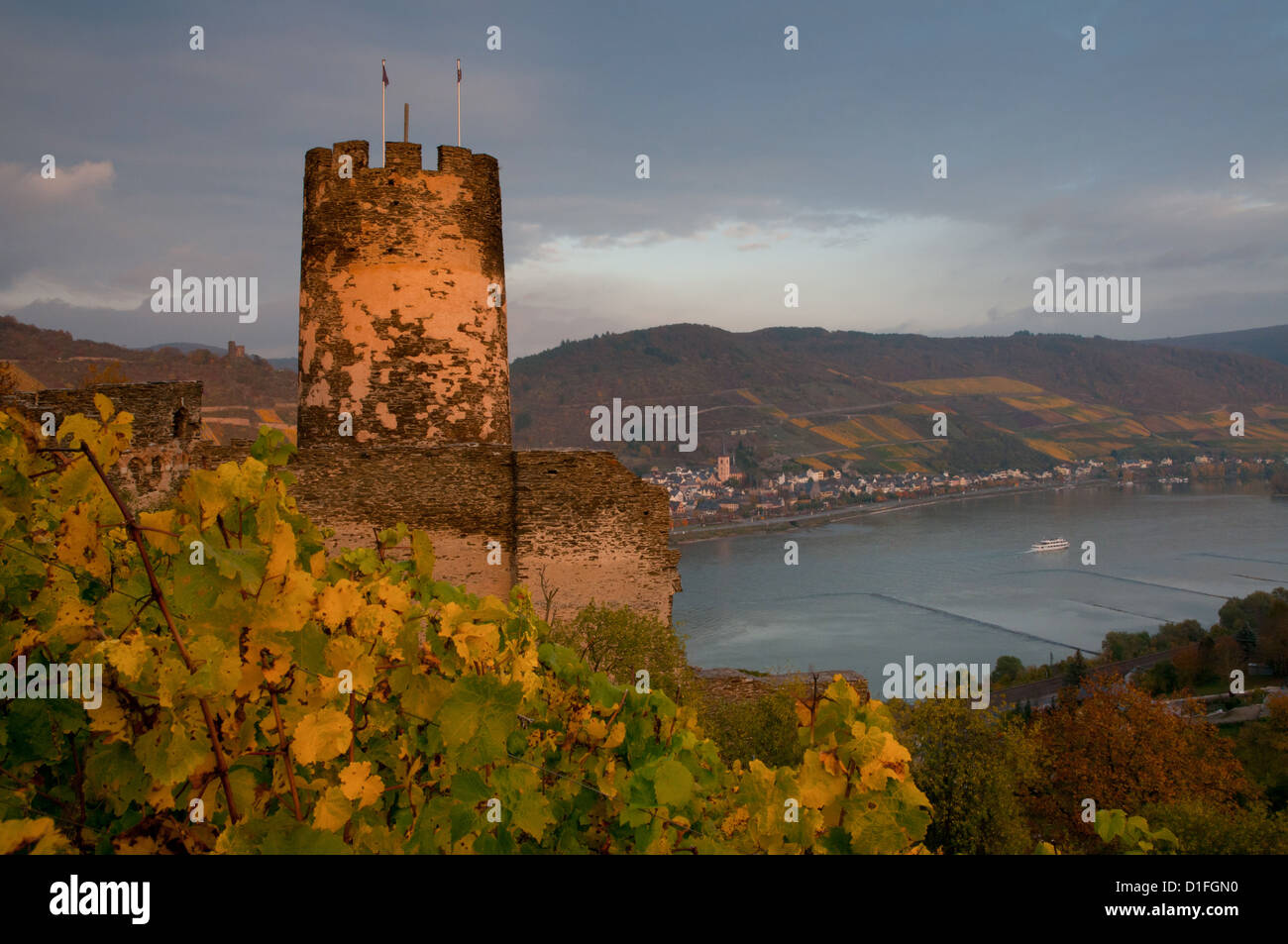 Fuerstenberg castle fuerstenberg hi-res stock photography and images ...