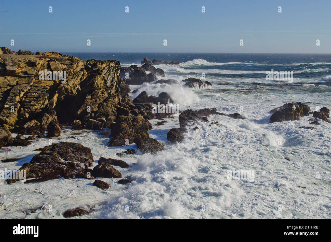 Breakers rocky coast hi-res stock photography and images - Alamy