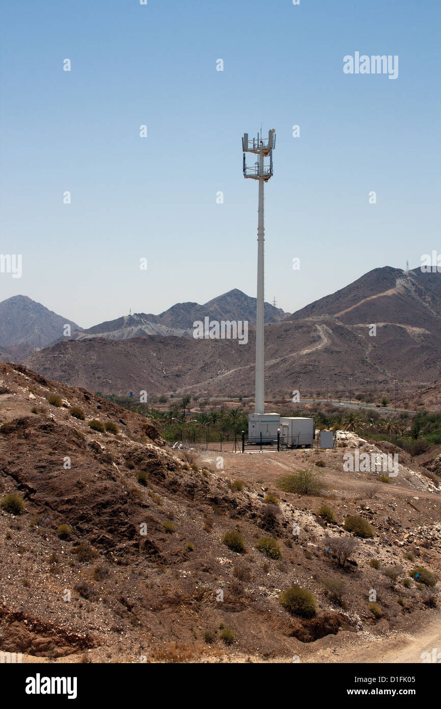 Communications tower microwave relays in hi-res stock photography and ...