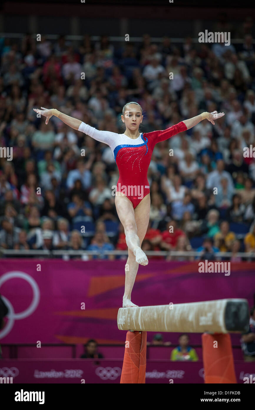 Viktoria Komova Beam