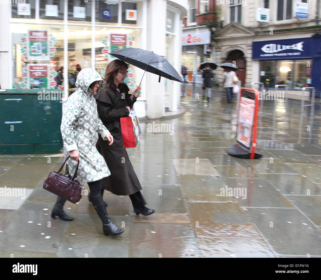 Wet day in wales hi-res stock photography and images - Alamy