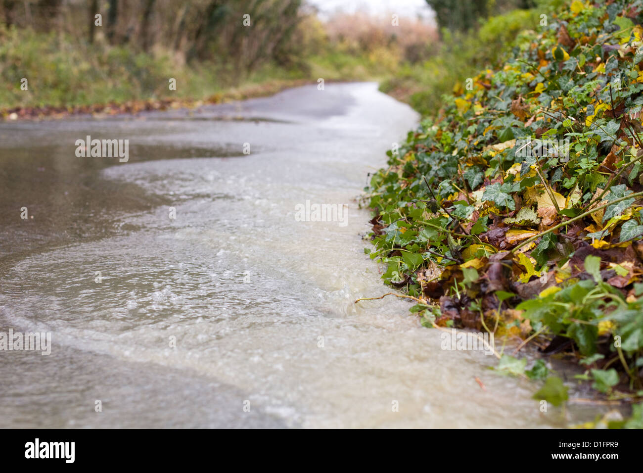 Water flooding road hi-res stock photography and images - Alamy