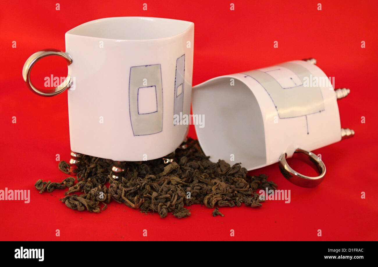 Two cups healthy herbal tea mint hi-res stock photography and images ...