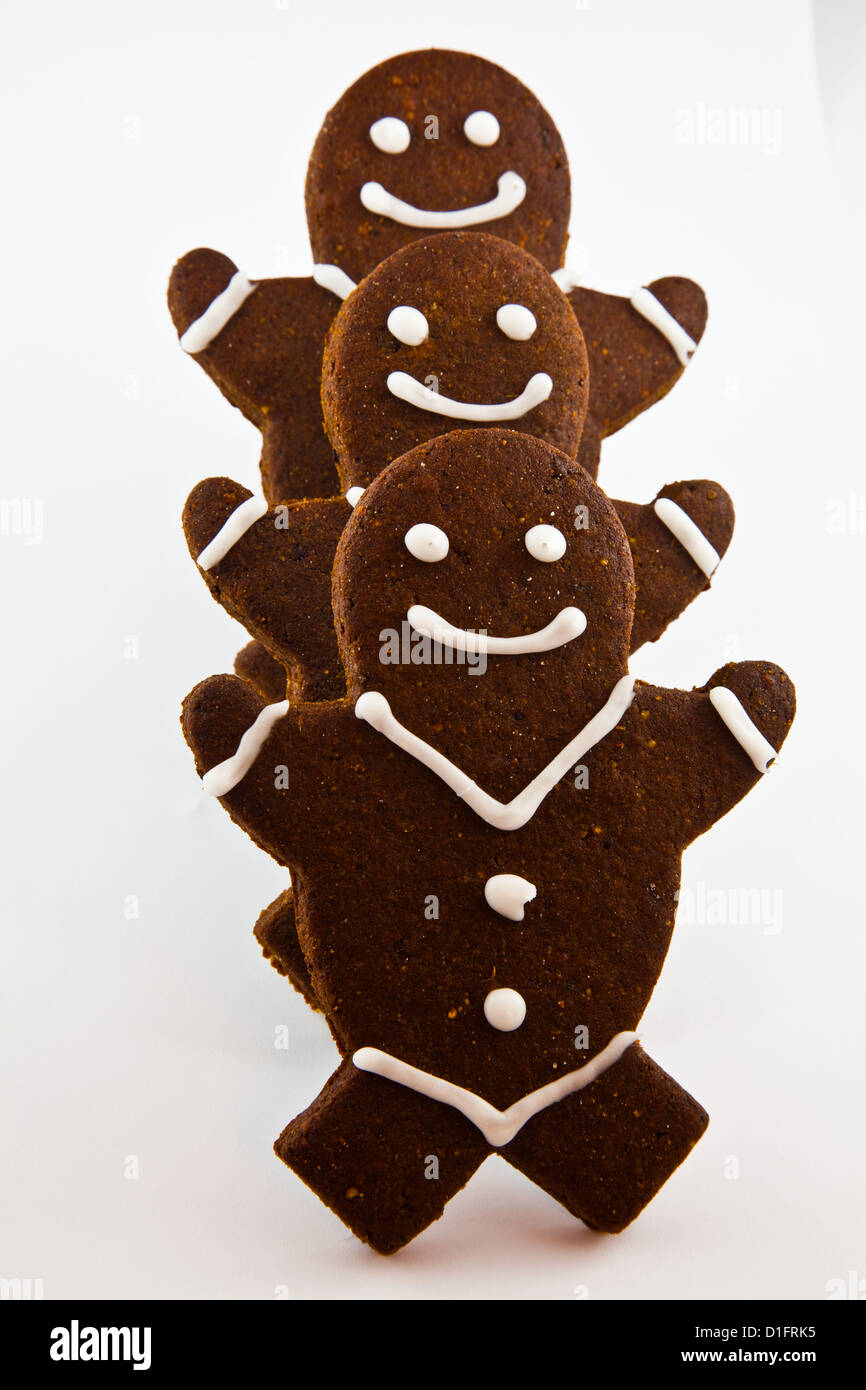 Row of gingerbread men hi-res stock photography and images - Alamy