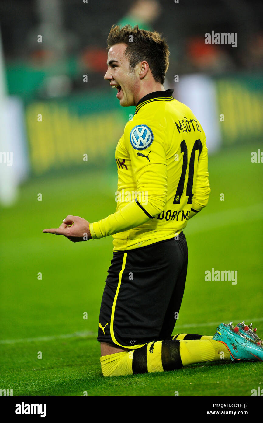Mario gotze borussia dortmund 2012 hi-res stock photography and images ...