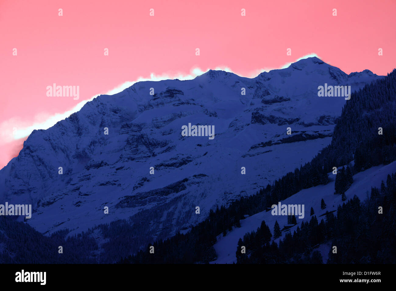 Wind over the mountain hi-res stock photography and images - Alamy