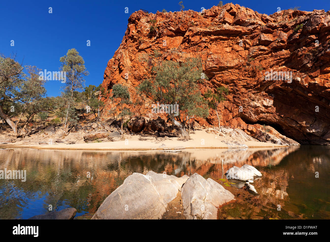 Ormiston hi-res stock photography and images - Alamy