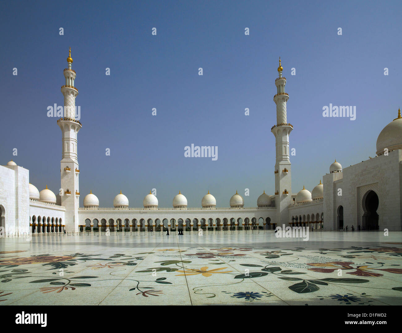 Sheikh Zayed Mosque, Abu Dhabi, United Arab Emirates, Middle East Stock ...