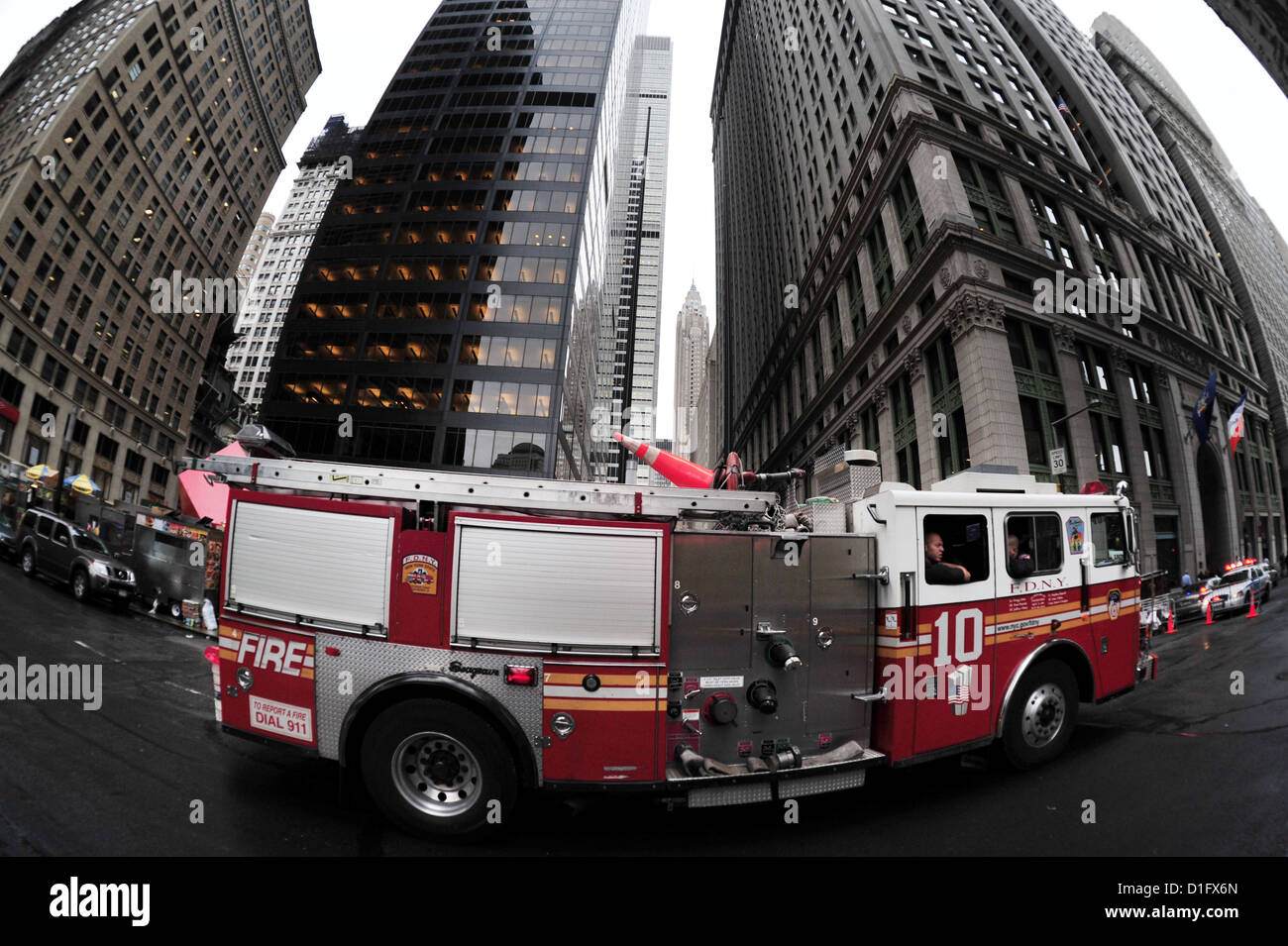 Fdny Fireman Firefighter New York High Resolution Stock Photography and ...