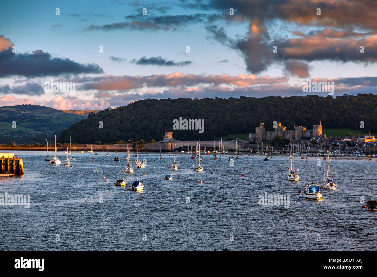 Conwy castle estuary boat wales hi-res stock photography and images - Alamy