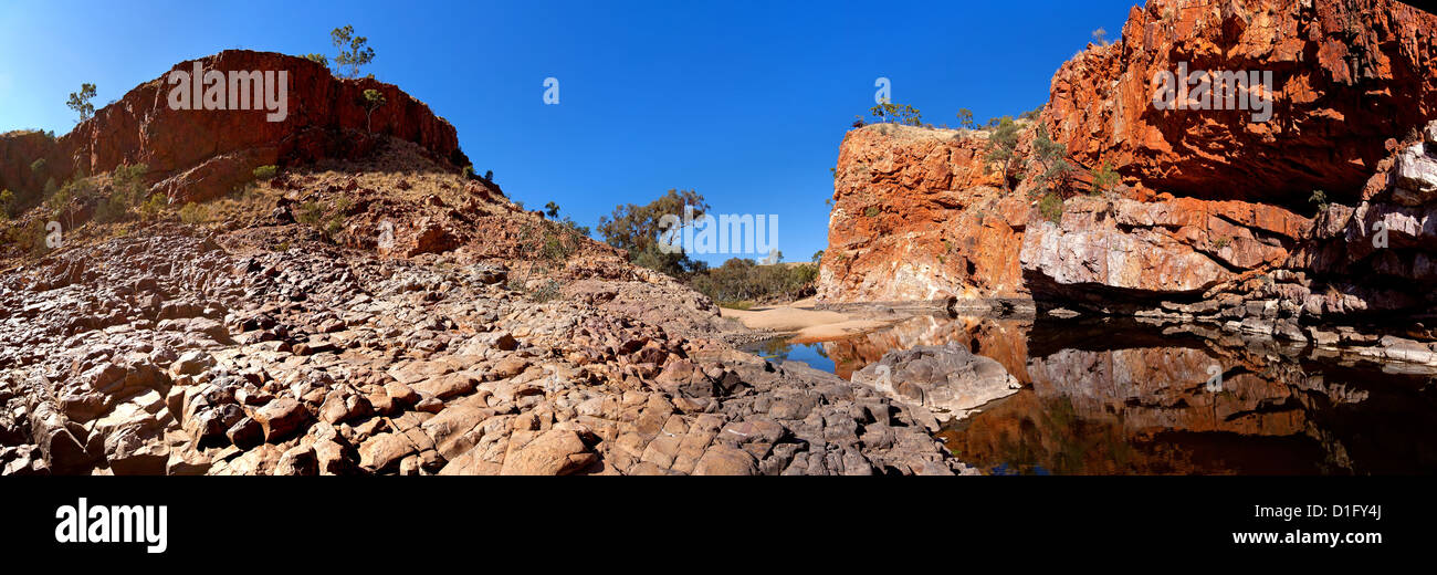 Ormiston gorge hi-res stock photography and images - Alamy