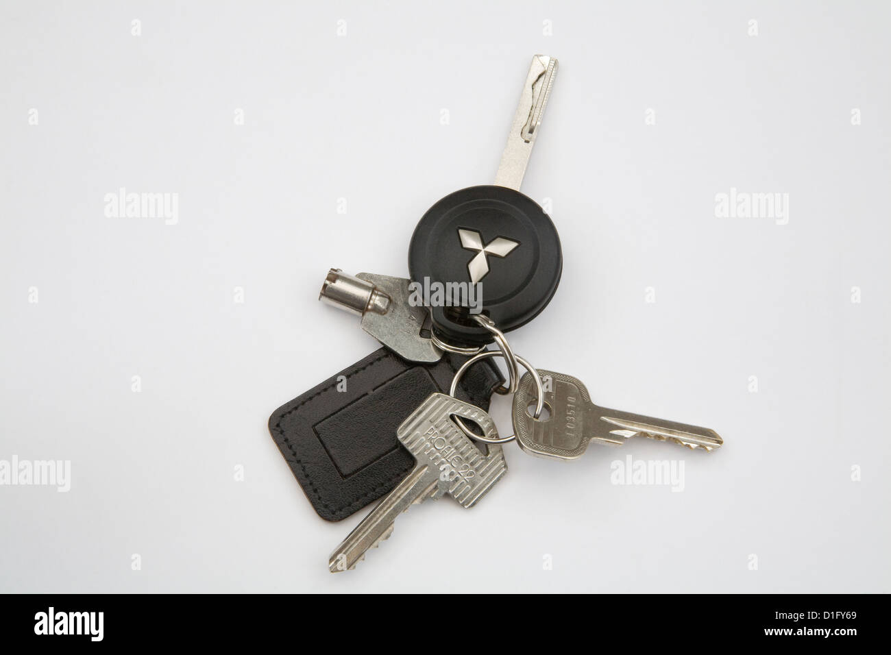Studio Set of car and house keys dropped Stock Photo - Alamy