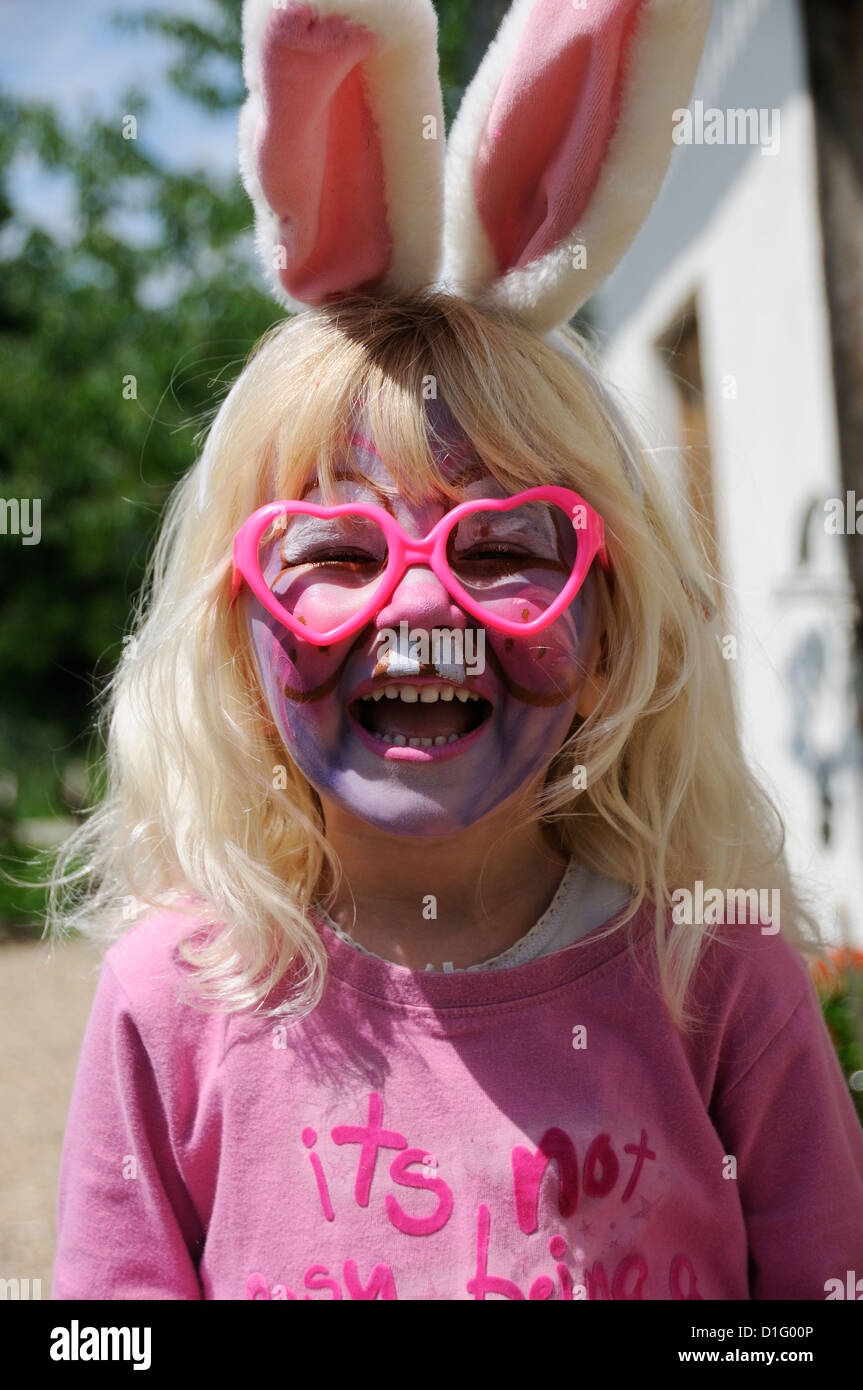 Laughing rabbits hi-res stock photography and images - Alamy