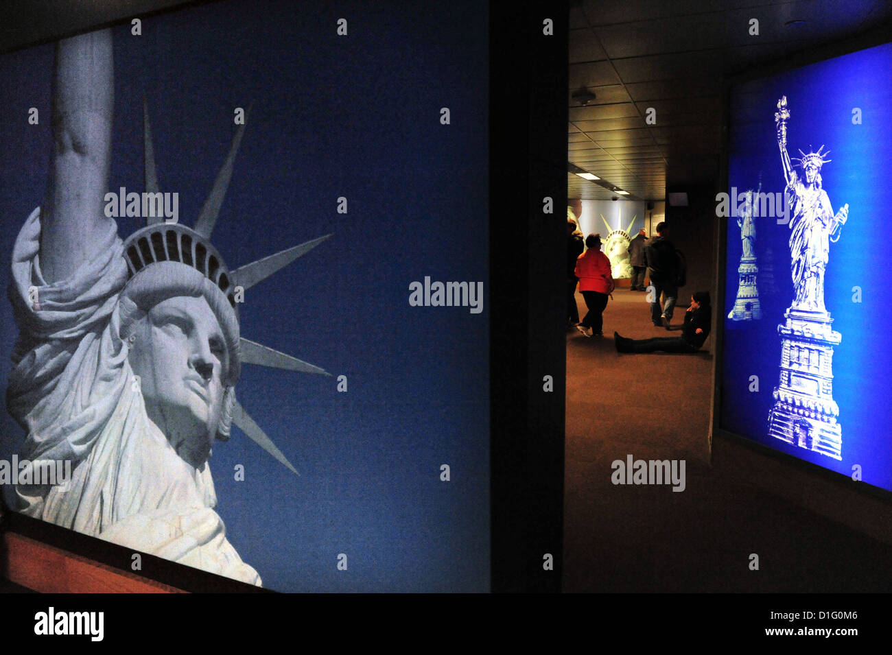 Statue Of Liberty New York Inside Stock Photos & Statue Of Liberty New ...