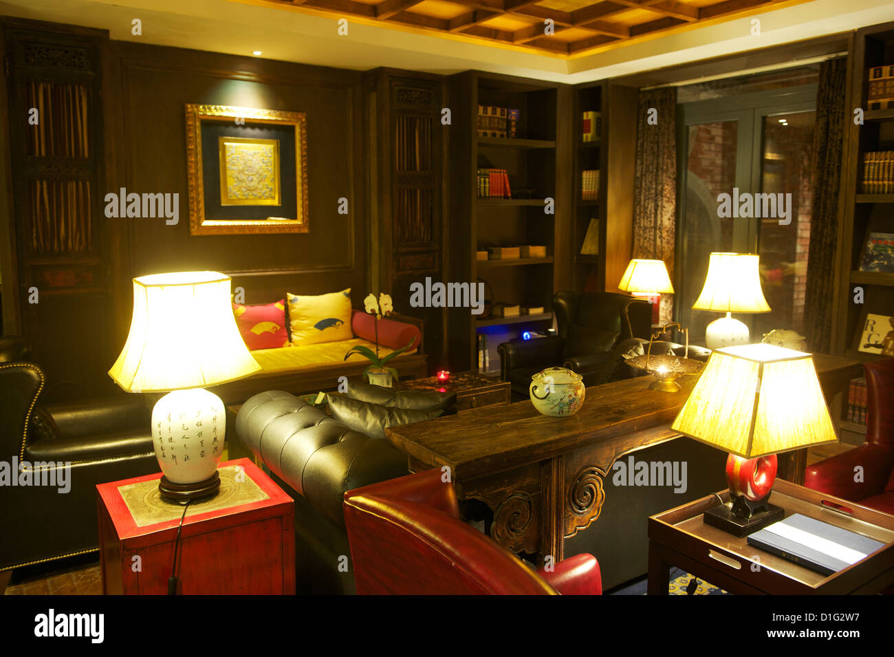 A parlor of Chinese ancient style hotel JE Mansion in Beijing, China ...
