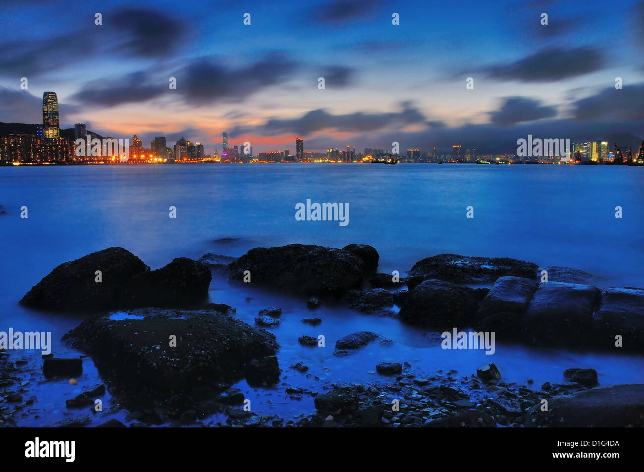 Victoria sunset at night. Slow shutter speed Stock Photo - Alamy