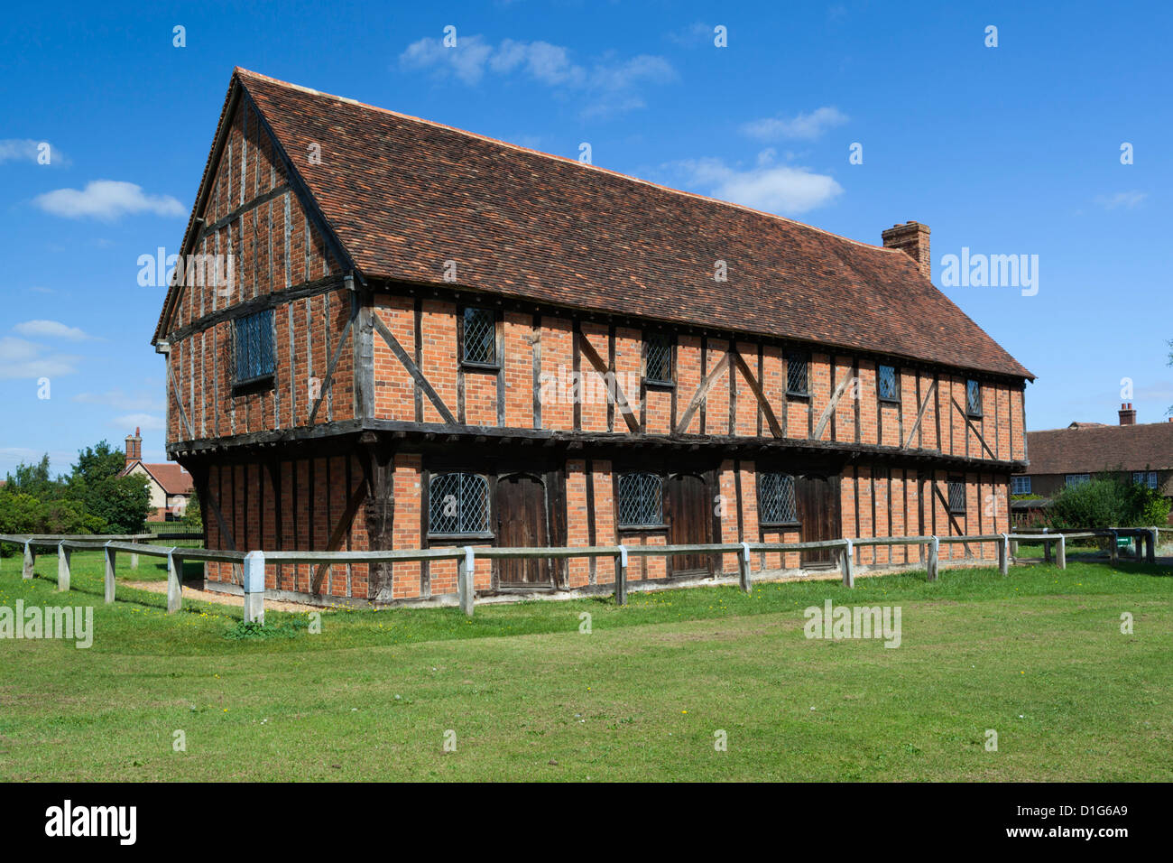 15th century european architecture hi-res stock photography and images ...