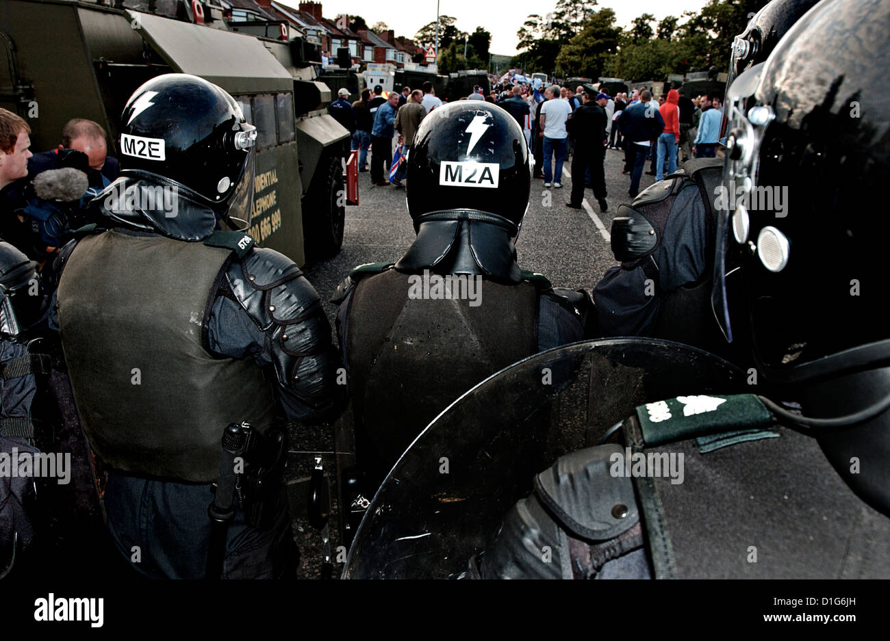 British Soldiers, public order duty Ardoyne shop fronts Belfast ...