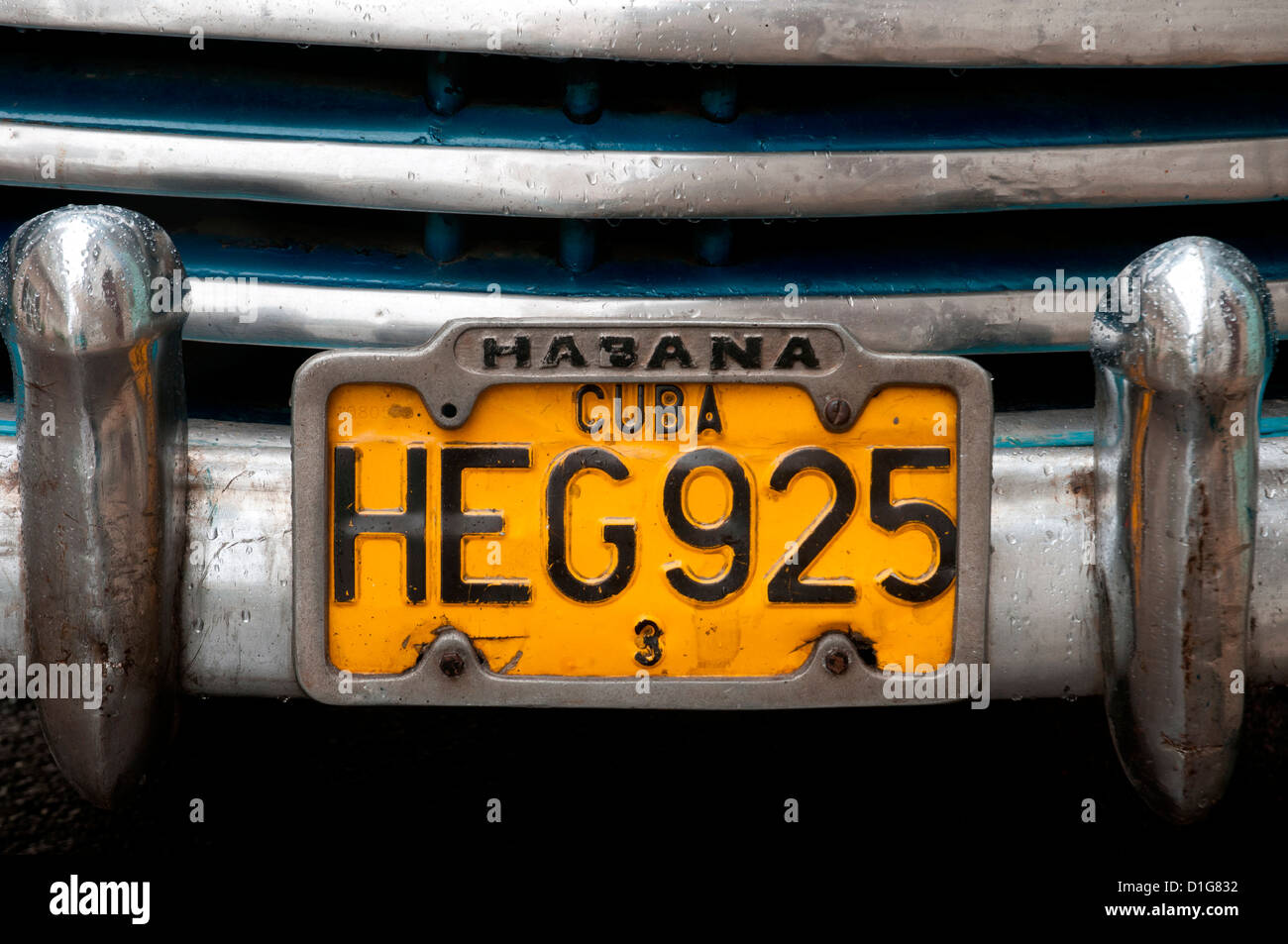 Cuban car plate hi-res stock photography and images - Alamy