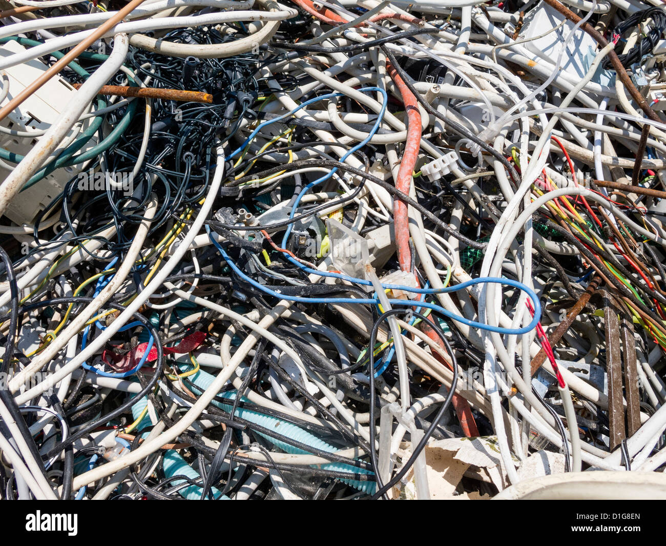 Ewaste recycling wires hi-res stock photography and images - Alamy