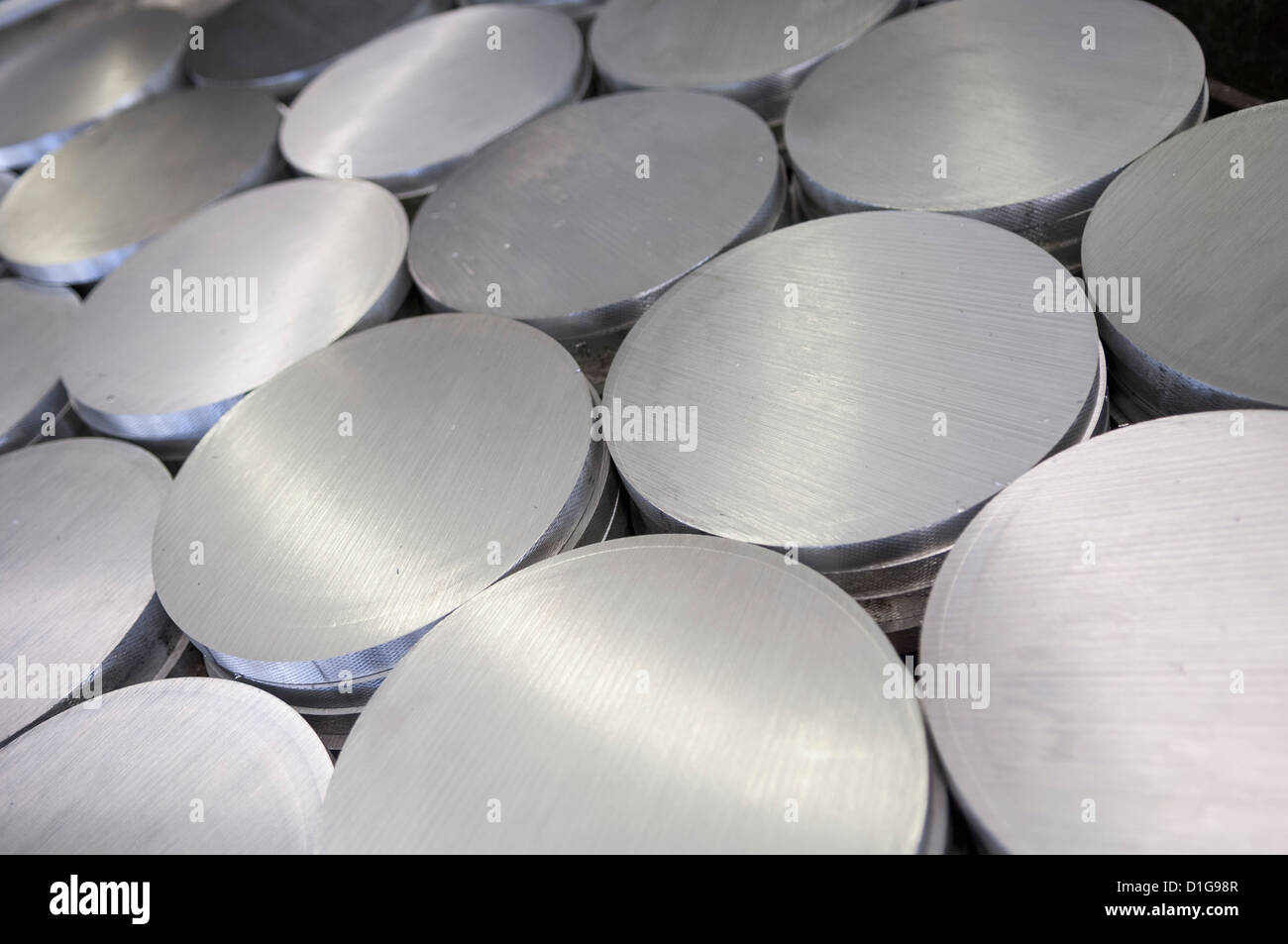 Sheet metal tubes hi-res stock photography and images - Alamy