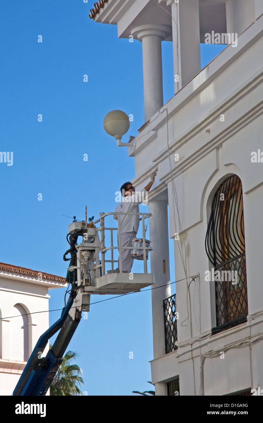 Elevated platform hi-res stock photography and images - Alamy