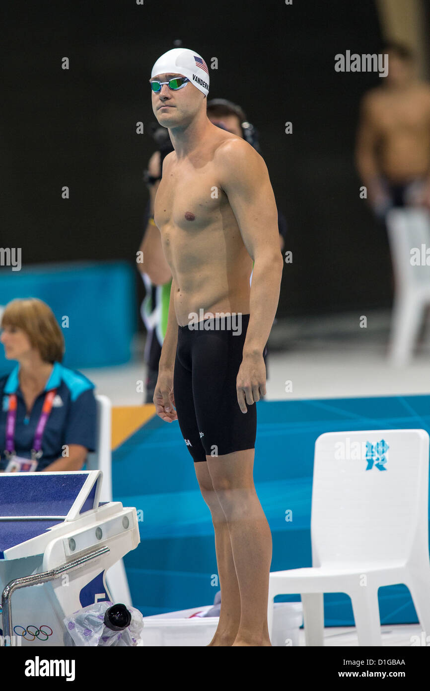 Peter Vanderkaay (USA) competing Men's 400m Freestyle Heat at the 2012 ...