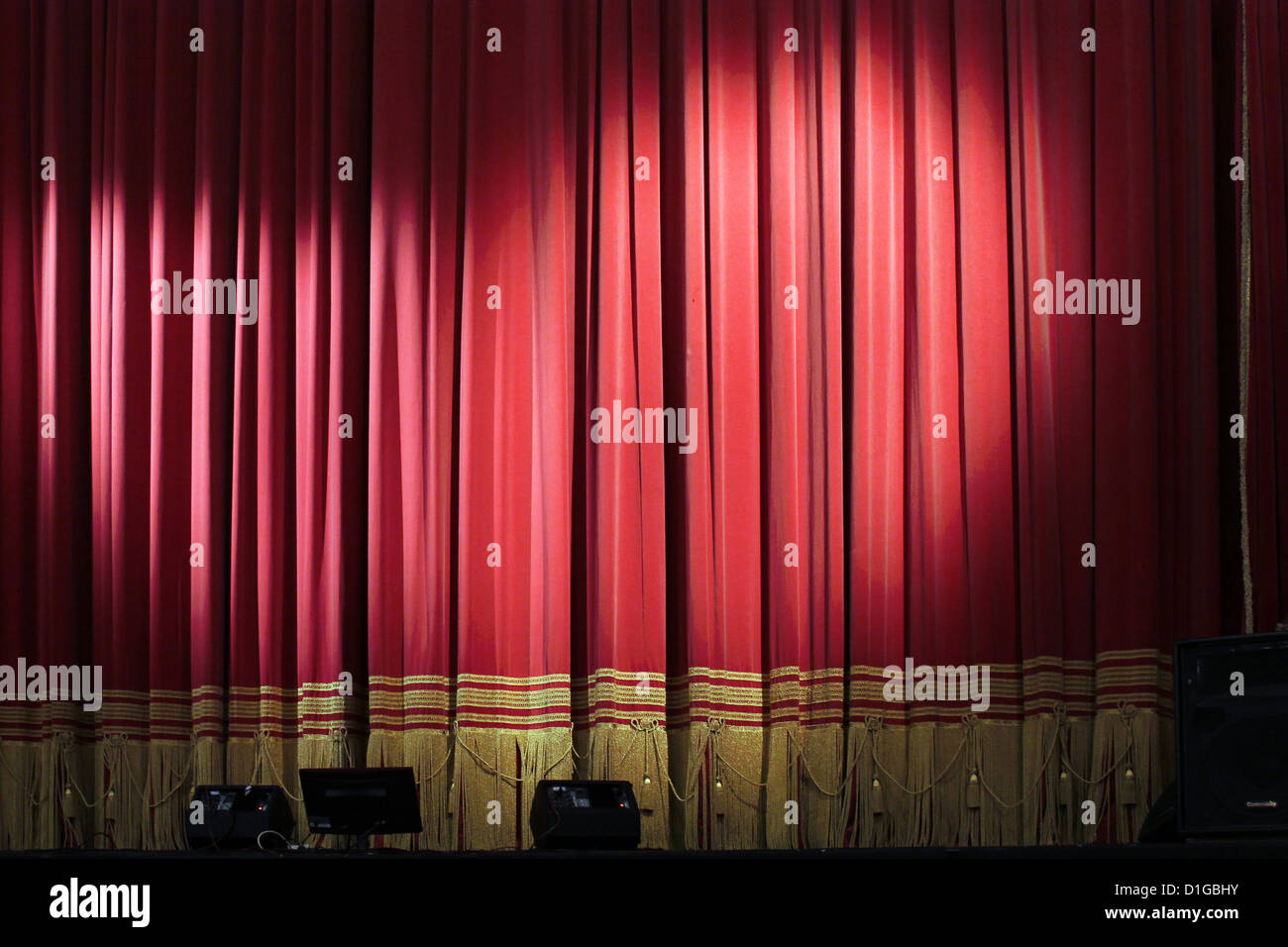 The curtain of the theater with lights forming a heart (Il sipario del ...