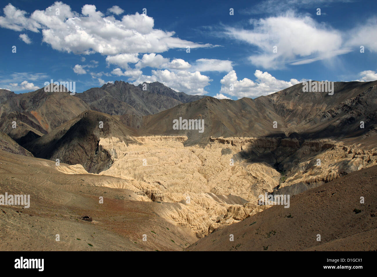 Nice scenery hi-res stock photography and images - Alamy