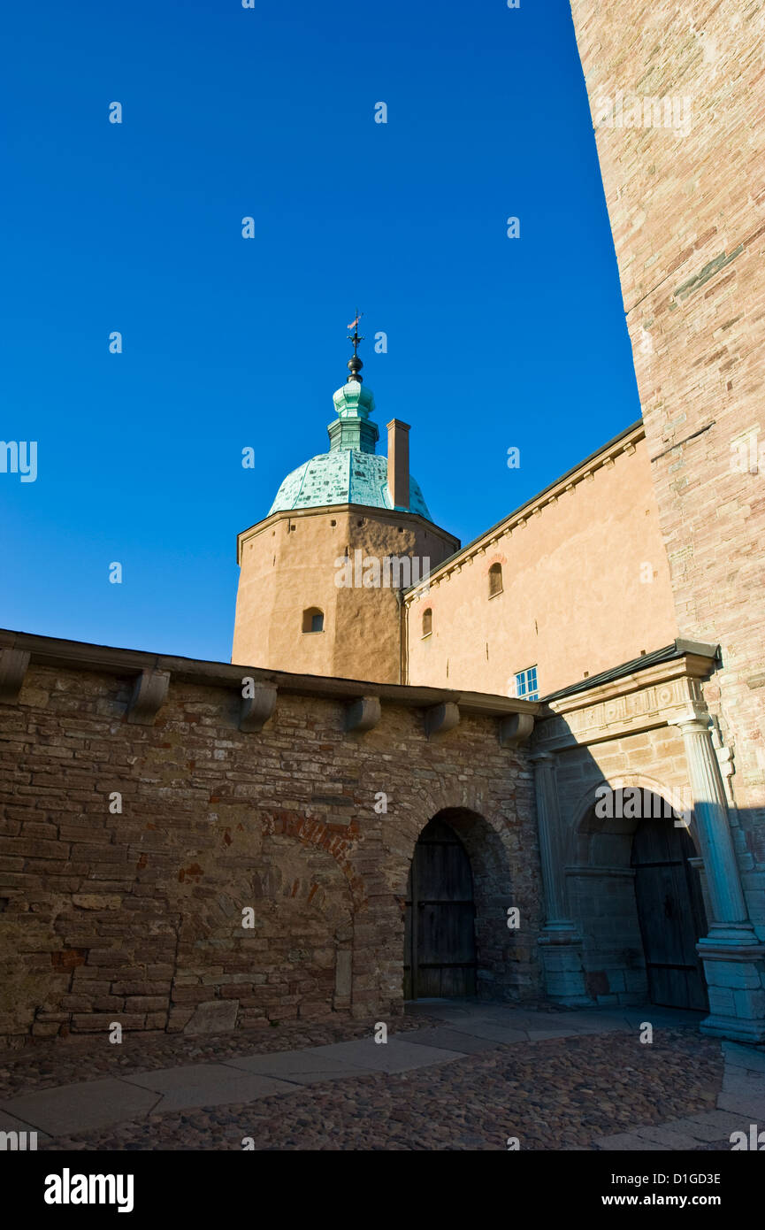 Castle of kalmar hi-res stock photography and images - Alamy