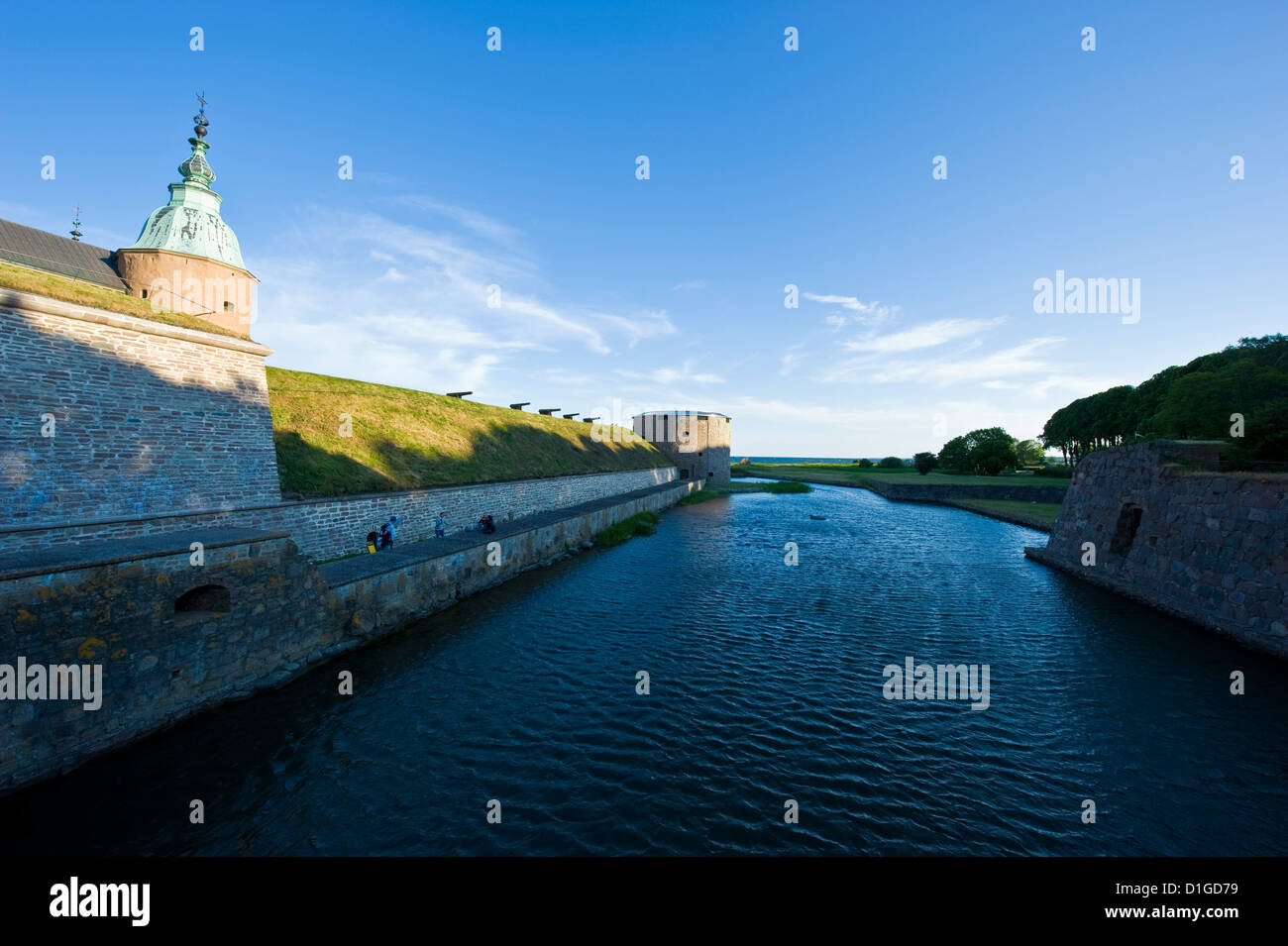 Castle of Kalmar in South-Eastern Sweden Stock Photo - Alamy