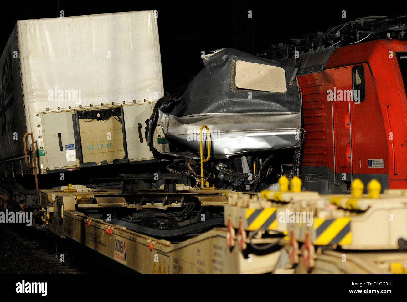 Bus crash stuck hi-res stock photography and images - Alamy