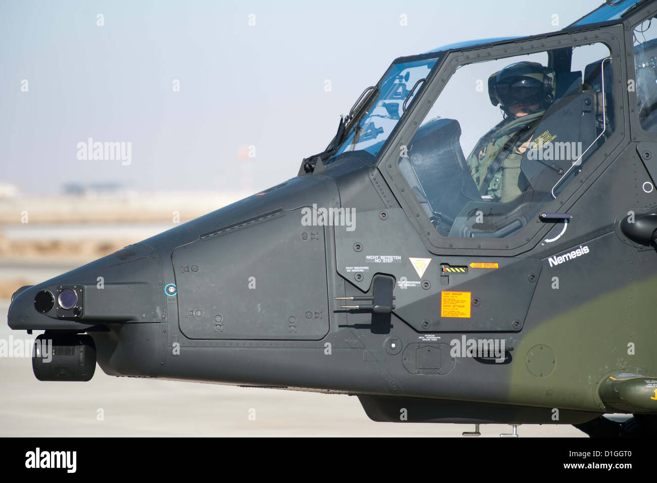 Army helicopter pilot hi-res stock photography and images - Alamy