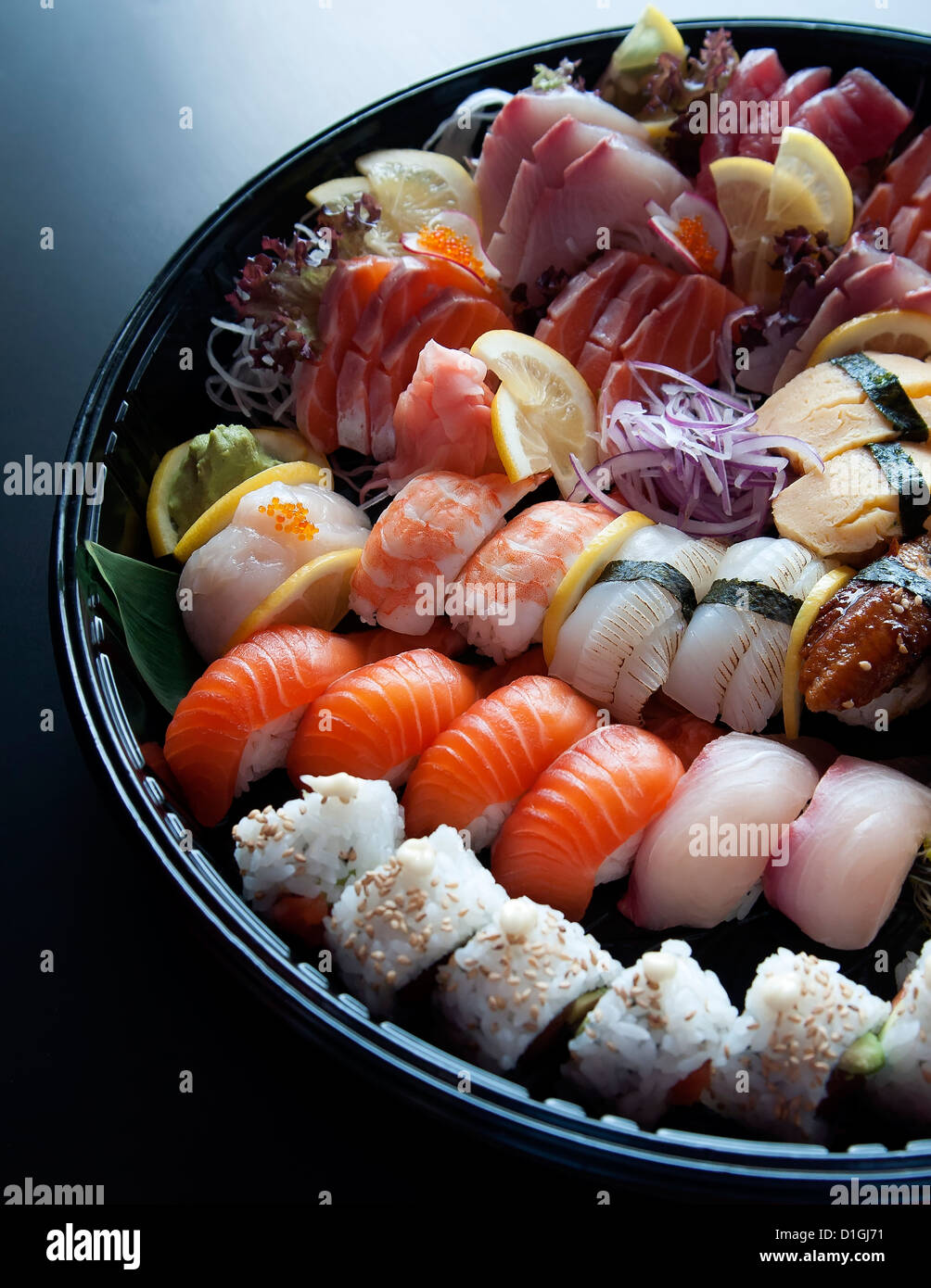 Japanese seafood restaurants hi-res stock photography and images - Alamy