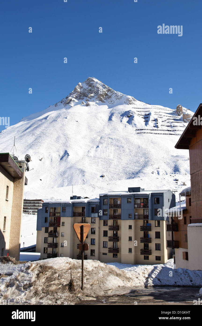 Tignes ski resort hi-res stock photography and images - Alamy