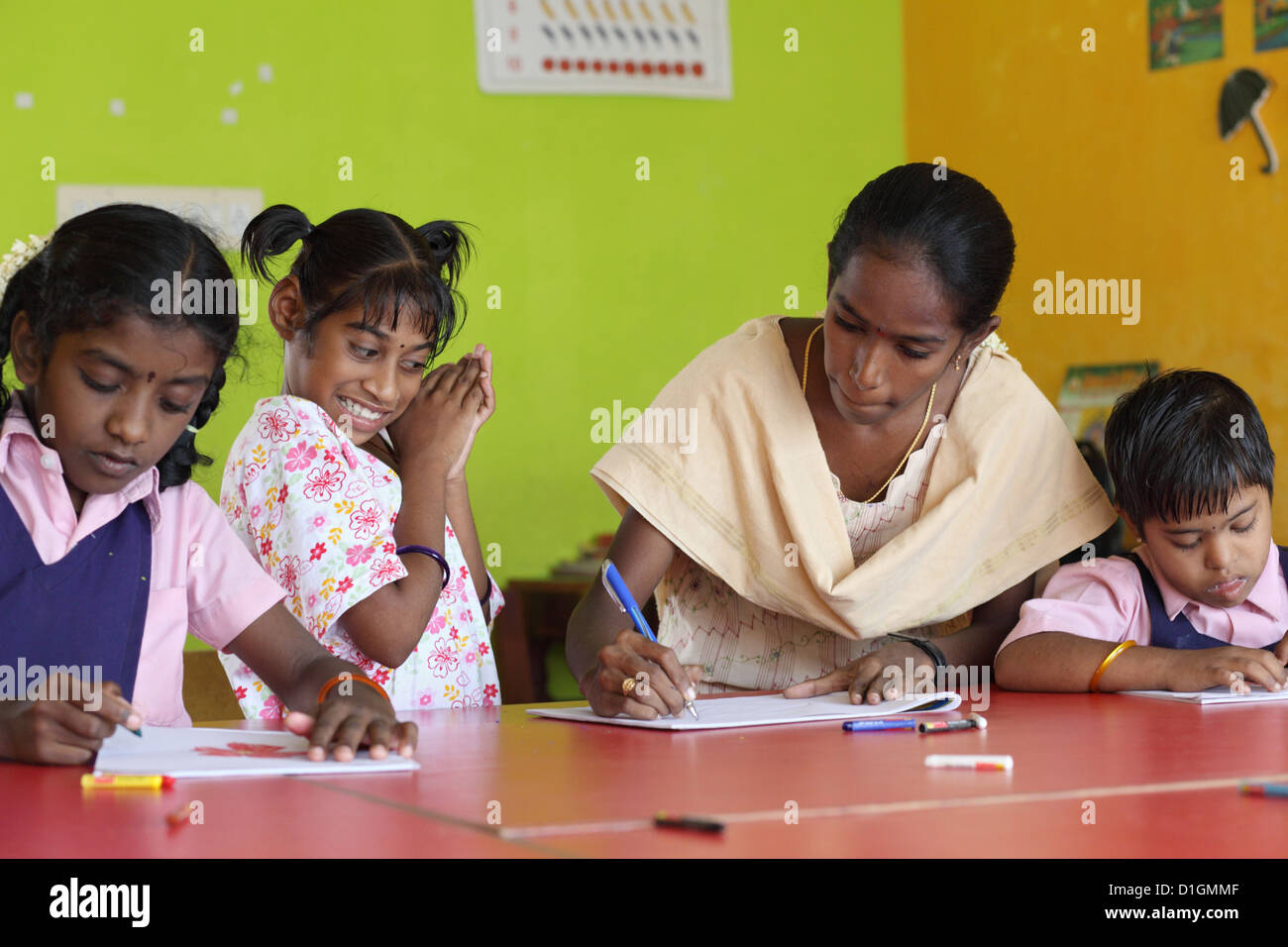 Mentally disabled children india hi-res stock photography and images ...