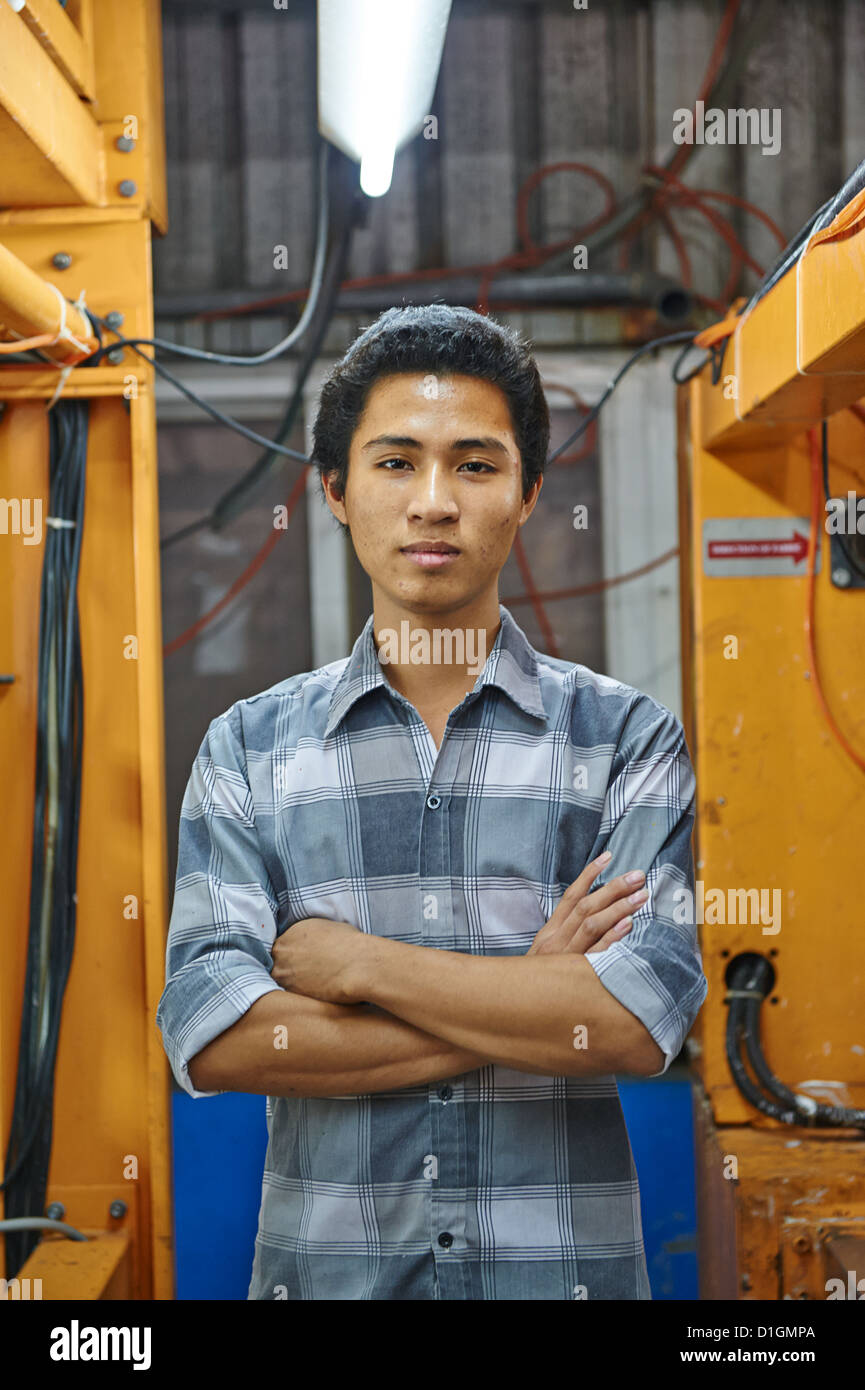 Male factory worker hi-res stock photography and images - Alamy