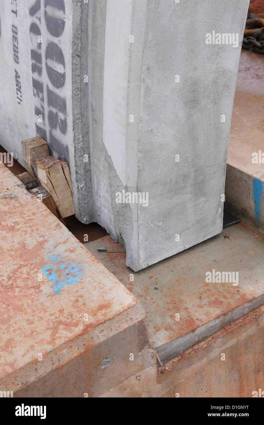 Bearing point arch springing of Bebo pre-cast concrete sectional arch ...