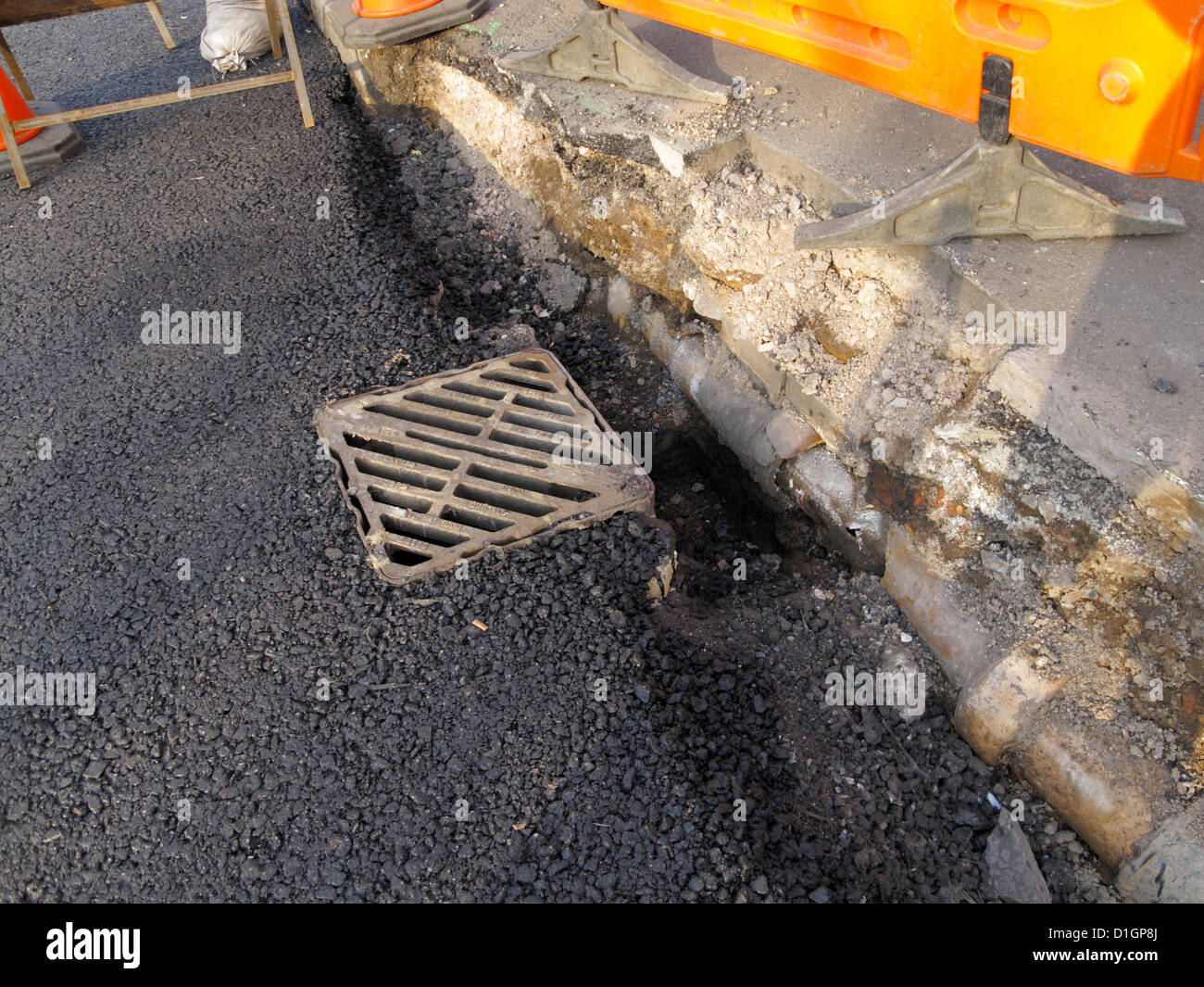 Crumbling infrastructure hi-res stock photography and images - Alamy
