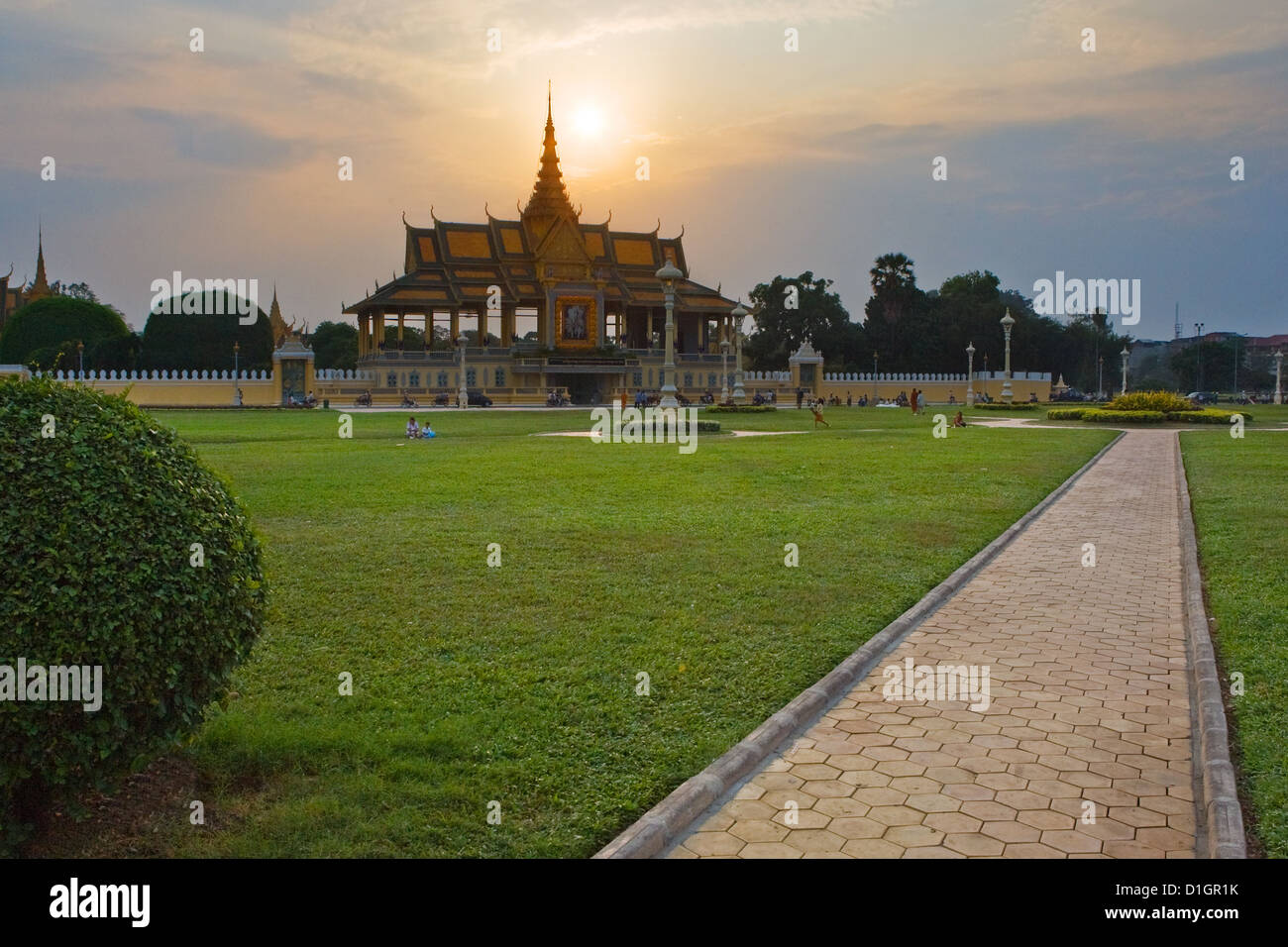 Royal Palace in Phnom Pen, Cambodia Stock Photo - Alamy