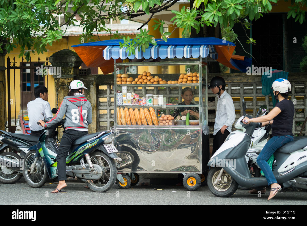 Bread based snacks hi-res stock photography and images - Alamy