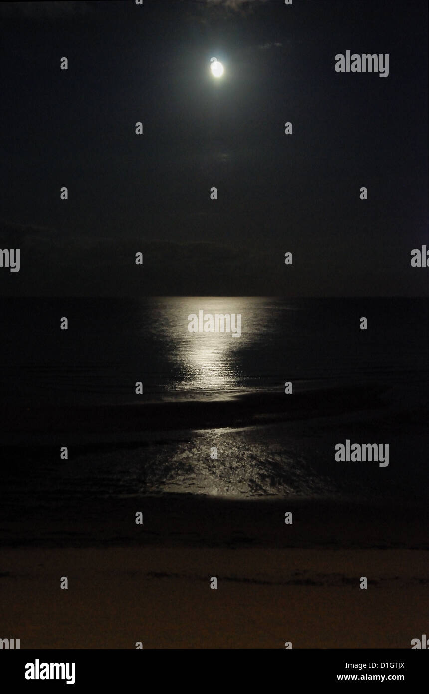 Full moon over Botany Bay, Broadstairs, Kent, England, UK, Europe Stock ...
