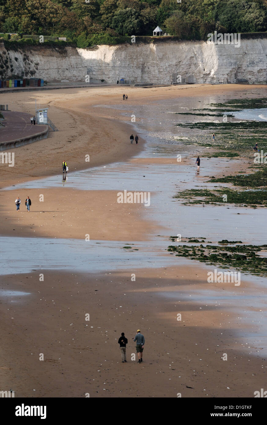 Stone Bay Broadstairs High Resolution Stock Photography and Images - Alamy