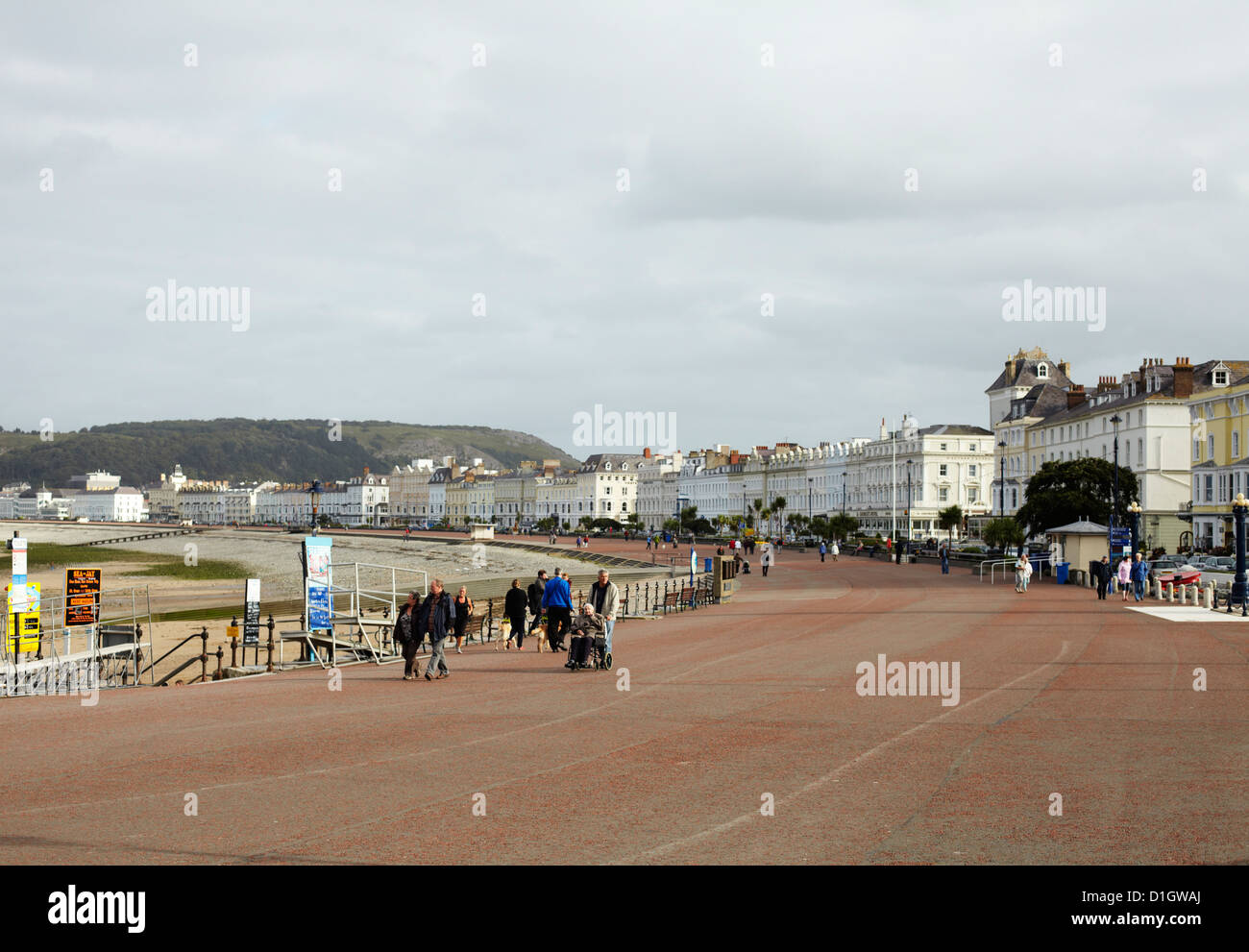Llandudno prom and beach with hotels Stock Photo - Alamy