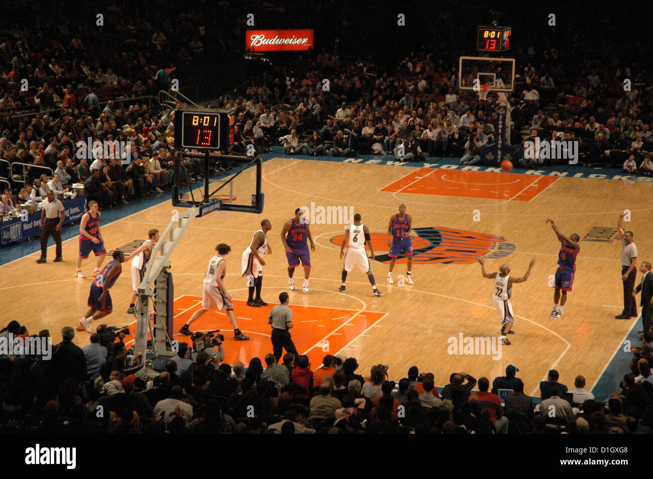 New York City, basketball at the Madison Square Garden, Midtown ...