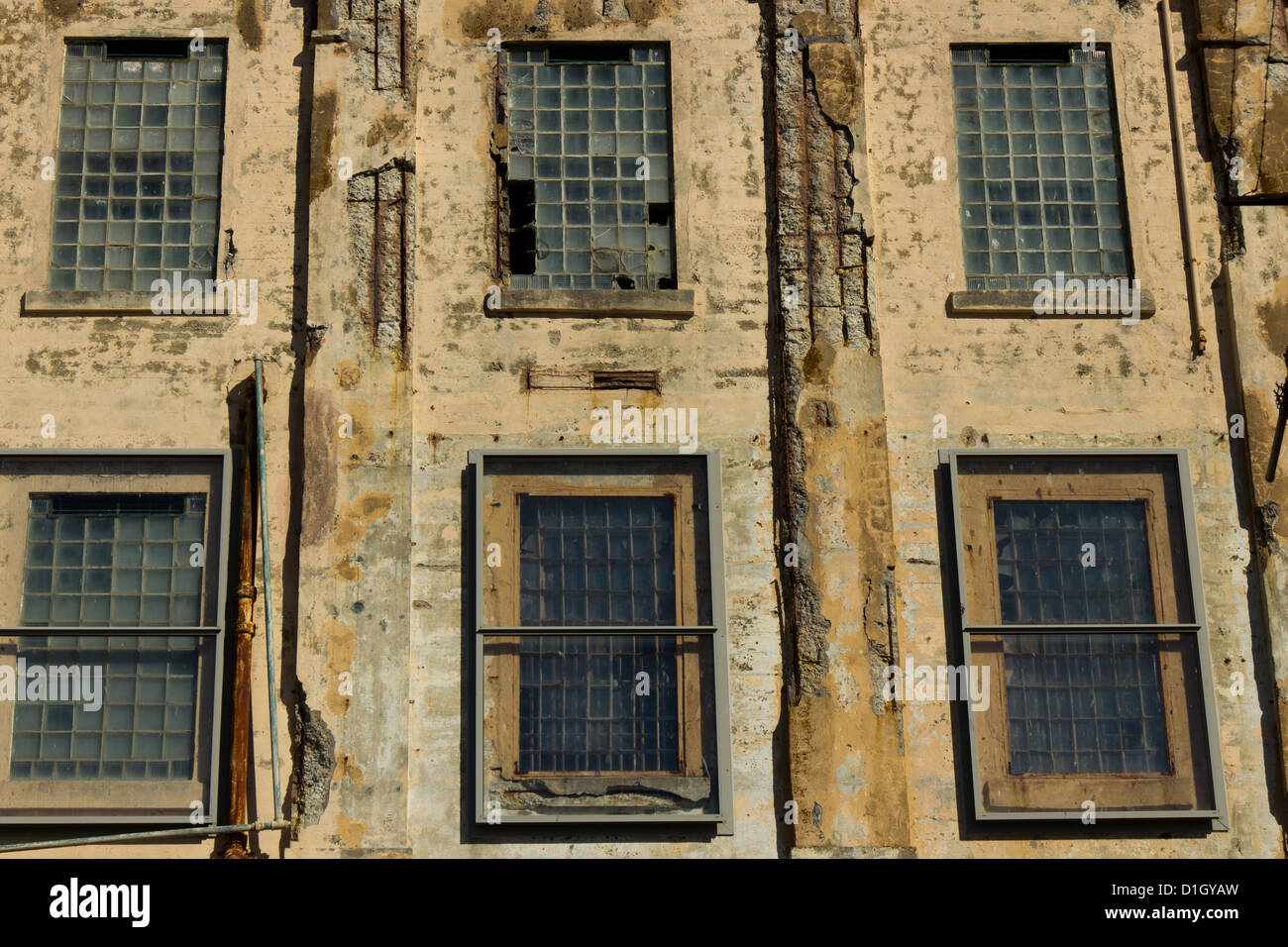 Old abandoned building Stock Photo - Alamy