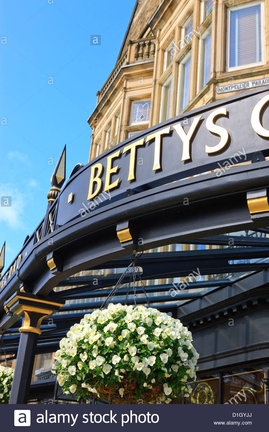 Tea Rooms England High Resolution Stock Photography and Images - Alamy