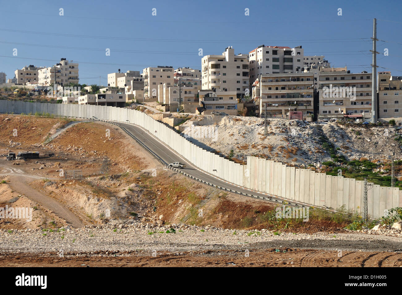 Israel security fence hi-res stock photography and images - Alamy