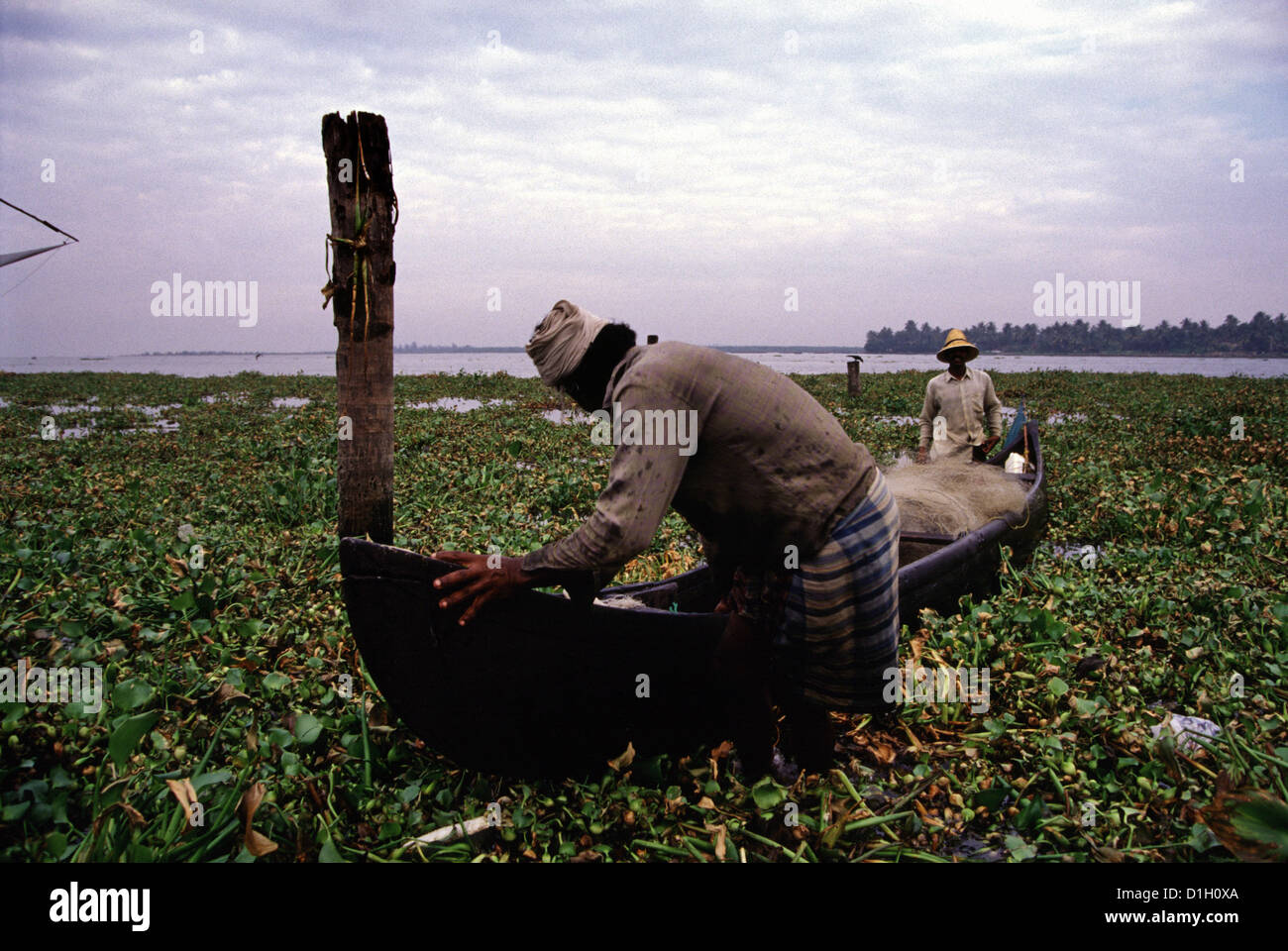 Dragging canoe hi-res stock photography and images - Alamy