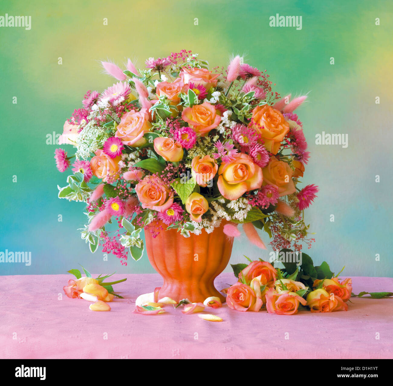 Bouquet of roses flowers Stock Photo - Alamy